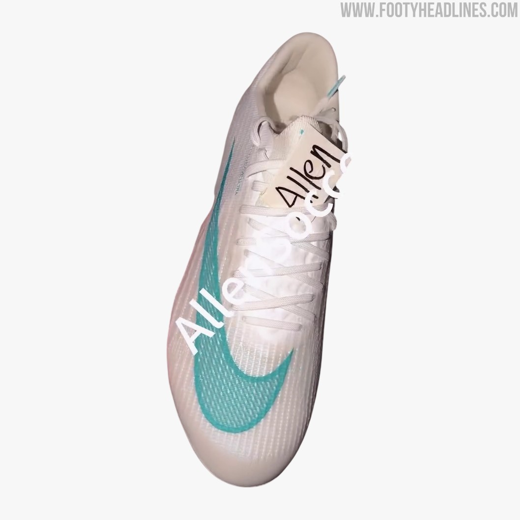 White/Teal Nike Mercurial 26-27 Boots Leaked - 3 New Pictures - Footy ...