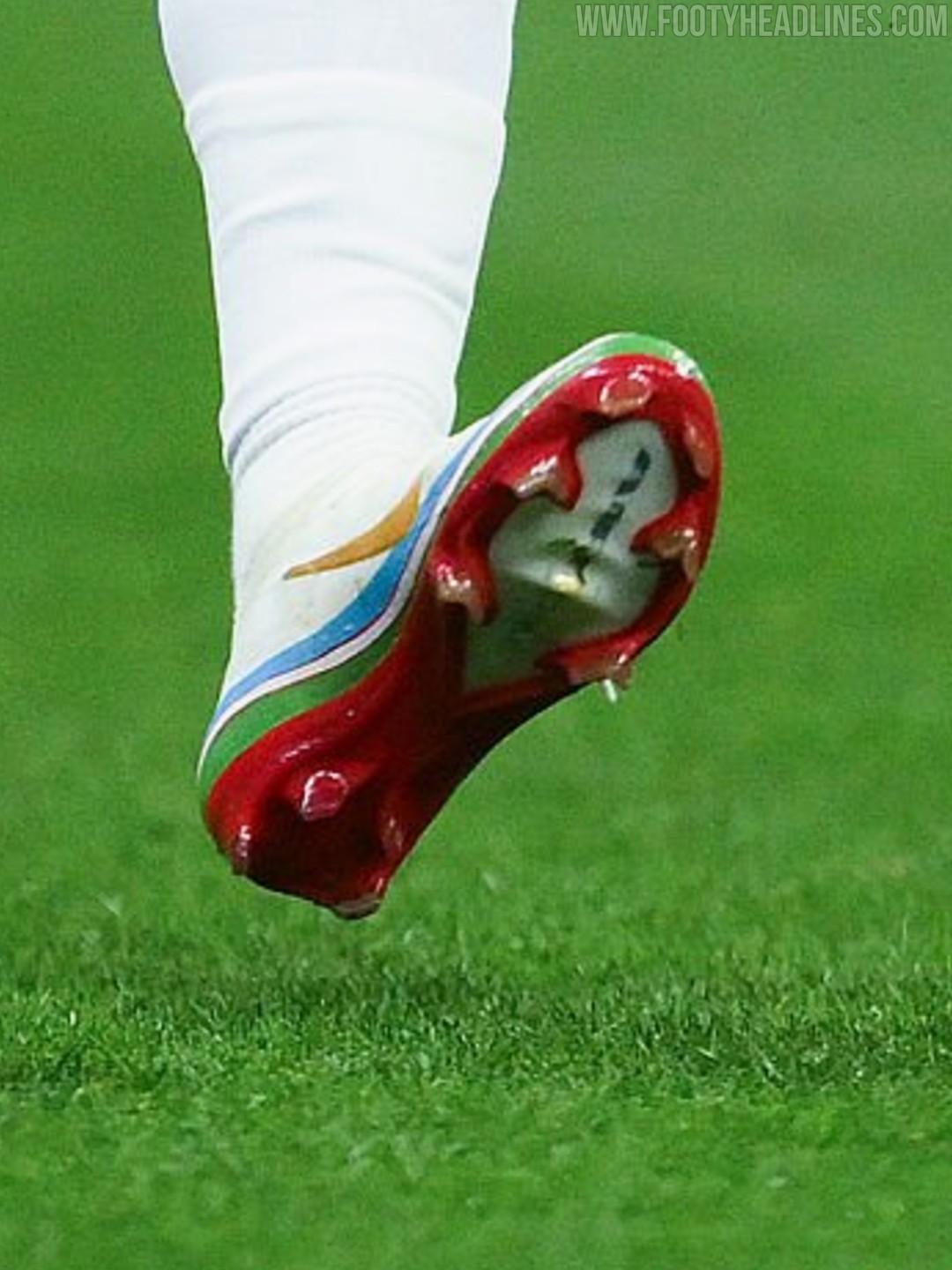 Uzbekistan Players Wear Beautiful Custom Flag Boots - Footy Headlines