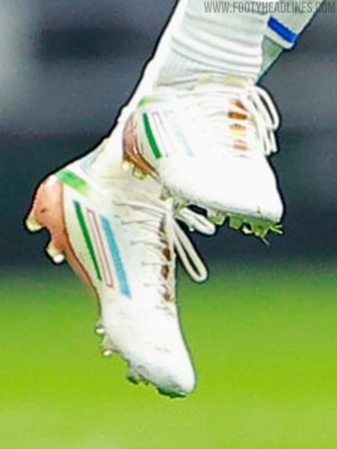 Uzbekistan Players Wear Beautiful Custom Flag Boots - Footy Headlines